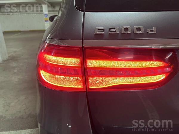 Pelēks Mercedes-Benz E 300 2018 Liepāja, ar dzinēja tilpumu 2.00 L un nobraukumu 238 tūkst. km par 23450 €, foto 6 vietnē AUTOMOTO.COM.LV