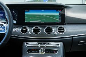 Серый Мерседес Е 300 2019 в Каунас, объемом двигателя 1.95 л и пробегом 198 тыс. км за 19950 €, фото 20 на AUTOMOTO.COM.LV