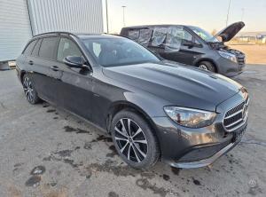 Pelēks Mercedes-Benz E 300 2020 Klaipėda, ar dzinēja tilpumu 1.95 L un nobraukumu 82 tūkst. km par 9200 €, foto 3 vietnē AUTOMOTO.COM.LV