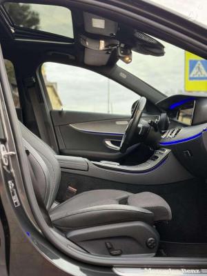 Pelēks Mercedes-Benz E 300 2020 Marijampole, ar dzinēja tilpumu 1.95 L un nobraukumu 99 tūkst. km par 32444 €, foto 13 vietnē AUTOMOTO.COM.LV