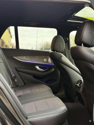 Pelēks Mercedes-Benz E 300 2020 Marijampole, ar dzinēja tilpumu 1.95 L un nobraukumu 99 tūkst. km par 32444 €, foto 17 vietnē AUTOMOTO.COM.LV