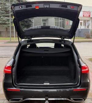 Pelēks Mercedes-Benz E 300 2020 Marijampole, ar dzinēja tilpumu 1.95 L un nobraukumu 99 tūkst. km par 32444 €, foto 18 vietnē AUTOMOTO.COM.LV