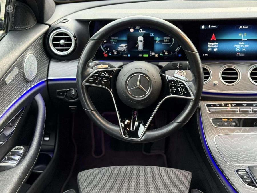 Pelēks Mercedes-Benz E 300 2020 Marijampole, ar dzinēja tilpumu 1.95 L un nobraukumu 99 tūkst. km par 32444 €, foto 21 vietnē AUTOMOTO.COM.LV