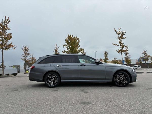 Grey Mercedes-Benz E 300 2020 in Klaipeda, with an engine capacity of 1.95 L and mileage of 210 thousand km for 24300 €, photo 4 on AUTOMOTO.COM.LV