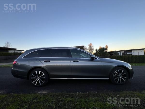 Mercedes-Benz E 300 2020 Valka vietnē Pelēks Mercedes-Benz E 300 2020 Valka, ar dzinēja tilpumu 2.00 L un nobraukumu 195 tūkst. km par 20500 €, foto 8 vietnē AUTOMOTO.COM.LV