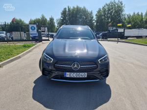 Серый Мерседес Е 300 2021 в Каунас, объемом двигателя 2.00 л и пробегом 77 тыс. км за 38990 €, фото 3 на AUTOMOTO.COM.LV