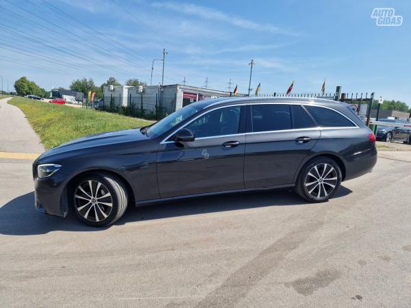 Grey Mercedes-Benz E 300 2021 in Kaunas, with an engine capacity of 2.00 L and mileage of 77 thousand km for 38990 €, photo 4 on AUTOMOTO.COM.LV