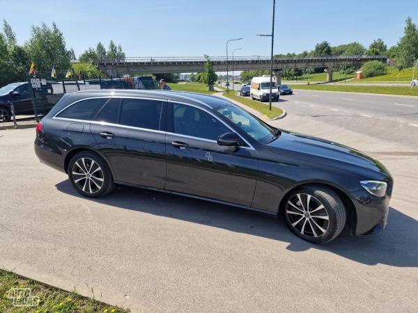 Grey Mercedes-Benz E 300 2021 in Kaunas, with an engine capacity of 2.00 L and mileage of 77 thousand km for 38990 €, photo 5 on AUTOMOTO.COM.LV
