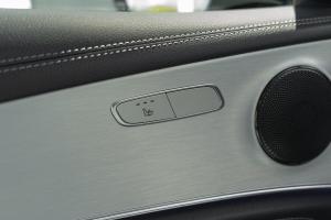 Grey Mercedes-Benz E 300 2021 in Vilnius, with an engine capacity of 2.00 L and mileage of 142 thousand km for 24750 €, photo 24 on AUTOMOTO.COM.LV