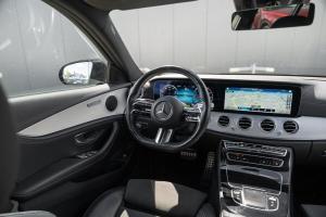 Grey Mercedes-Benz E 300 2021 in Vilnius, with an engine capacity of 2.00 L and mileage of 142 thousand km for 24750 €, photo 26 on AUTOMOTO.COM.LV