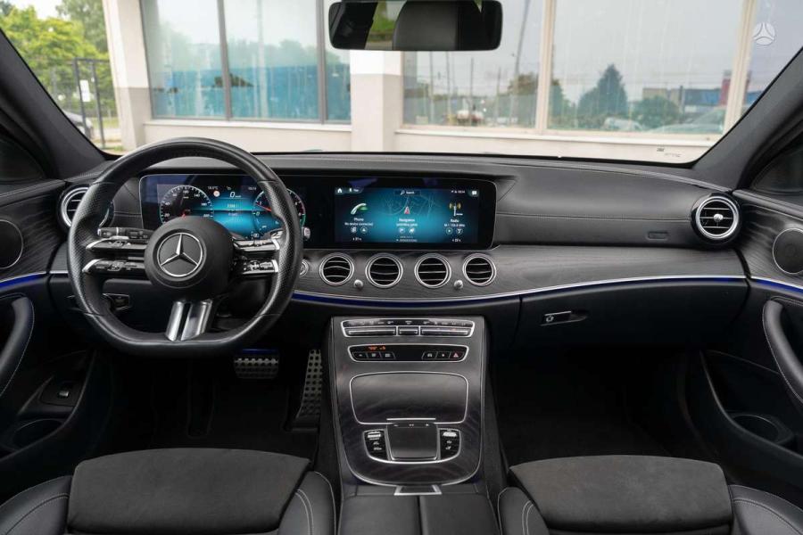 Grey Mercedes-Benz E 300 2021 in Vilnius, with an engine capacity of 2.00 L and mileage of 92 thousand km for 26950 €, photo 17 on AUTOMOTO.COM.LV