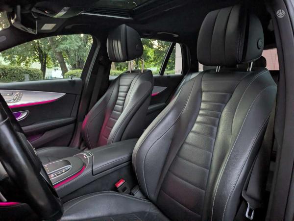 Pelēks Mercedes-Benz E 300 2021 Šauļi, ar dzinēja tilpumu 1.95 L un nobraukumu 158 tūkst. km par 28900 €, foto 7 vietnē AUTOMOTO.COM.LV