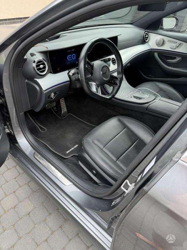 Pelēks Mercedes-Benz E 300 2021 Kėdainiai, ar dzinēja tilpumu 1.95 L un nobraukumu 120 tūkst. km par 30000 €, foto 5 vietnē AUTOMOTO.COM.LV