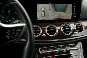 Серый Мерседес Е 300 2021 в Вильнюс, объемом двигателя 1.99 л и пробегом 115 тыс. км за 27500 €, фото 16 на AUTOMOTO.COM.LV