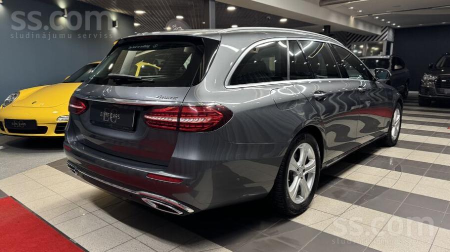 Pelēks Mercedes-Benz E 300 2022 Rīga, ar dzinēja tilpumu 2.00 L un nobraukumu 40 tūkst. km par 32990 €, foto 5 vietnē AUTOMOTO.COM.LV