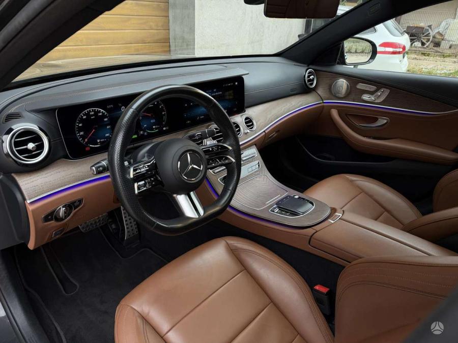 Pelēks Mercedes-Benz E 300 2022 Šauļi, ar dzinēja tilpumu 1.95 L un nobraukumu 175 tūkst. km par 30800 €, foto 10 vietnē AUTOMOTO.COM.LV