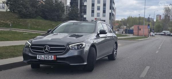 Grey Mercedes-Benz E 300 2022 in Vilnius, with an engine capacity of 2.00 L and mileage of 162 thousand km for 35555 €, photo 1 on AUTOMOTO.COM.LV