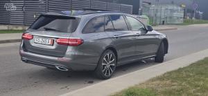 Grey Mercedes-Benz E 300 2022 in Vilnius, with an engine capacity of 2.00 L and mileage of 162 thousand km for 35555 €, photo 6 on AUTOMOTO.COM.LV