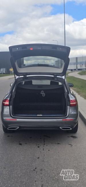 Grey Mercedes-Benz E 300 2022 in Vilnius, with an engine capacity of 2.00 L and mileage of 162 thousand km for 35555 €, photo 12 on AUTOMOTO.COM.LV