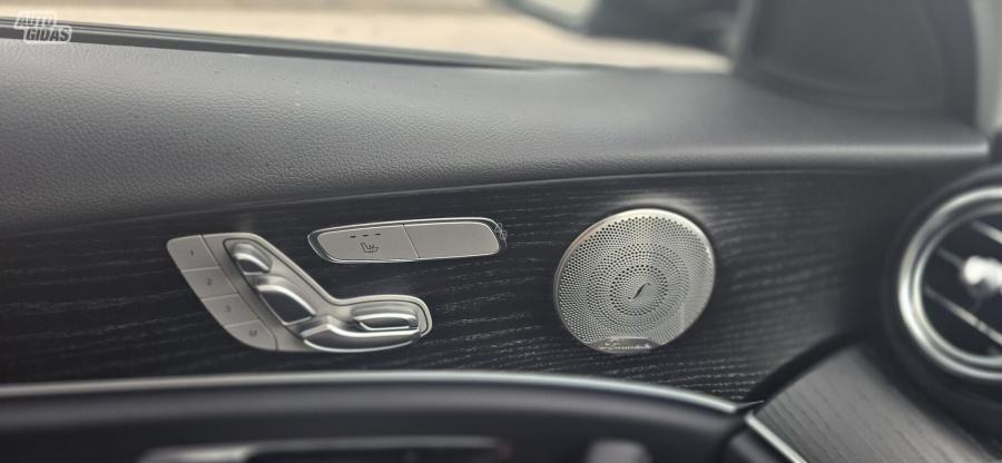 Grey Mercedes-Benz E 300 2022 in Vilnius, with an engine capacity of 2.00 L and mileage of 162 thousand km for 35555 €, photo 26 on AUTOMOTO.COM.LV