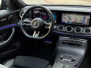 Pelēks Mercedes-Benz E 300 2022 Rīga, ar dzinēja tilpumu 2.00 L un nobraukumu 61 tūkst. km par 36980 €, foto 10 vietnē AUTOMOTO.COM.LV