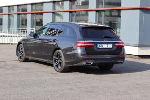 Pelēks Mercedes-Benz E 300 2022 Rīga, ar dzinēja tilpumu 2.00 L un nobraukumu 61 tūkst. km par 36980 €, foto 11 vietnē AUTOMOTO.COM.LV