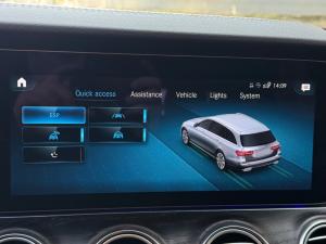 Pelēks Mercedes-Benz E 300 2022 Rīga, ar dzinēja tilpumu 2.00 L un nobraukumu 61 tūkst. km par 36980 €, foto 25 vietnē AUTOMOTO.COM.LV