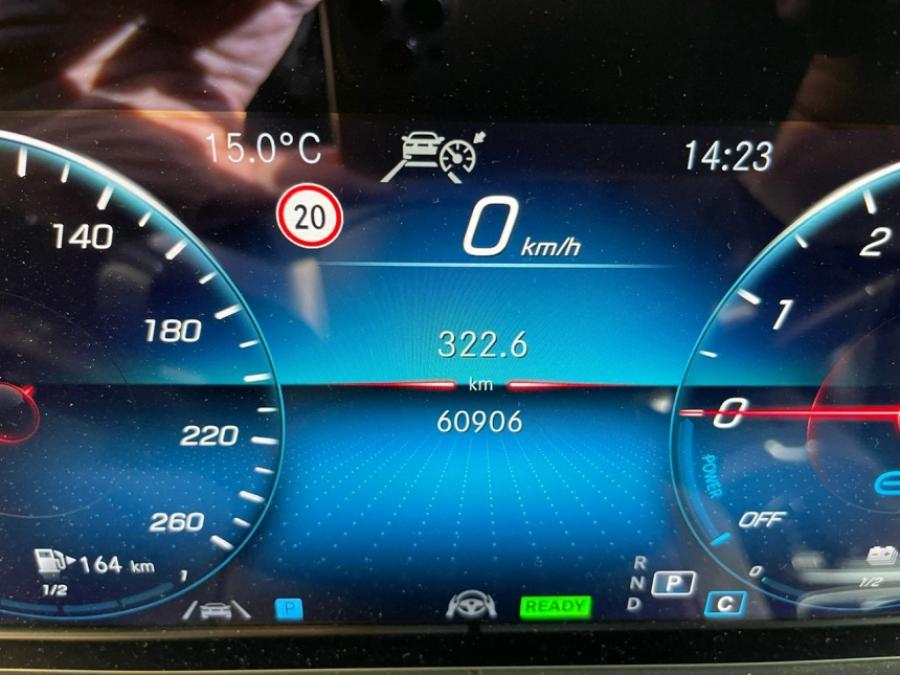 Pelēks Mercedes-Benz E 300 2022 Rīga, ar dzinēja tilpumu 2.00 L un nobraukumu 61 tūkst. km par 36980 €, foto 26 vietnē AUTOMOTO.COM.LV
