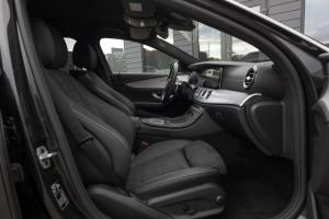 Pelēks Mercedes-Benz E 300 2022 Rīga, ar dzinēja tilpumu 2.00 L un nobraukumu 170 tūkst. km par 28450 €, foto 10 vietnē AUTOMOTO.COM.LV