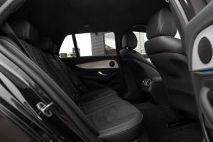 Pelēks Mercedes-Benz E 300 2022 Rīga, ar dzinēja tilpumu 2.00 L un nobraukumu 170 tūkst. km par 28450 €, foto 11 vietnē AUTOMOTO.COM.LV