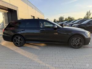Pelēks Mercedes-Benz E 300 2022 Šauļi, ar dzinēja tilpumu 1.95 L un nobraukumu 180 tūkst. km par 28990 €, foto 4 vietnē AUTOMOTO.COM.LV