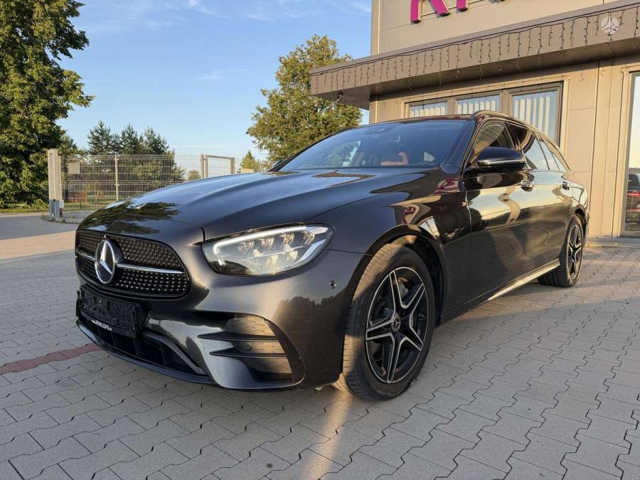 Pelēks Mercedes-Benz E 300 2022 Šauļi, ar dzinēja tilpumu 1.95 L un nobraukumu 180 tūkst. km par 28990 €, foto 6 vietnē AUTOMOTO.COM.LV