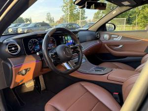 Pelēks Mercedes-Benz E 300 2022 Šauļi, ar dzinēja tilpumu 1.95 L un nobraukumu 180 tūkst. km par 28990 €, foto 12 vietnē AUTOMOTO.COM.LV