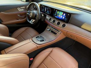 Pelēks Mercedes-Benz E 300 2022 Šauļi, ar dzinēja tilpumu 1.95 L un nobraukumu 180 tūkst. km par 28990 €, foto 18 vietnē AUTOMOTO.COM.LV