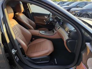 Pelēks Mercedes-Benz E 300 2022 Šauļi, ar dzinēja tilpumu 1.95 L un nobraukumu 180 tūkst. km par 28990 €, foto 19 vietnē AUTOMOTO.COM.LV