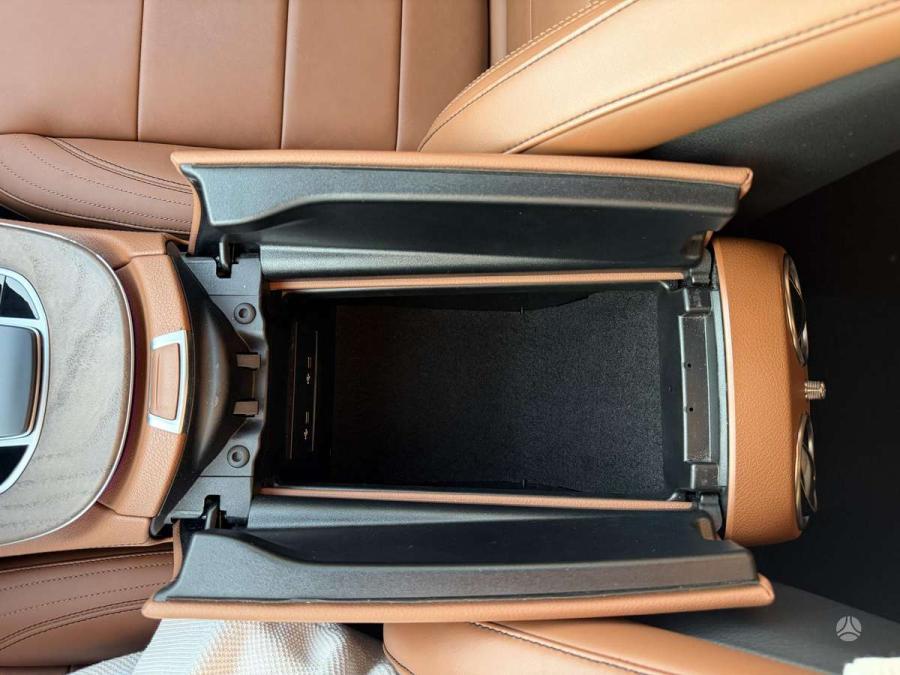 Pelēks Mercedes-Benz E 300 2022 Šauļi, ar dzinēja tilpumu 1.95 L un nobraukumu 180 tūkst. km par 28990 €, foto 34 vietnē AUTOMOTO.COM.LV