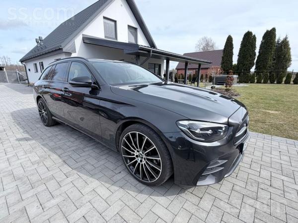 Pelēks Mercedes-Benz E 300 2022 Jelgava, ar dzinēja tilpumu 2.00 L un nobraukumu 183 tūkst. km par 26500 €, foto 2 vietnē AUTOMOTO.COM.LV