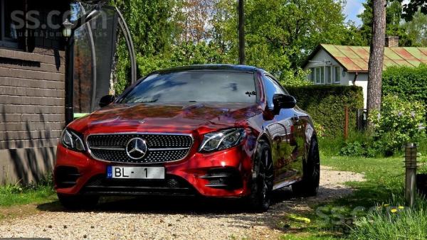 Red Mercedes-Benz E 300 2018 in Ogre, with an engine capacity of 2.00 L and mileage of 158 thousand km for 34900 €, photo 1 on AUTOMOTO.COM.LV