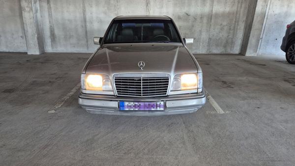 Mercedes-Benz E 300 1994 Tallina vietnÄ Mercedes-Benz E 300 1994 Tallina, ar dzinÄja tilpumu 3.00 L un nobraukumu 522 tÅ«kst. km par 2000 ā¬, foto 3 vietnÄ AUTOMOTO.COM.LV
