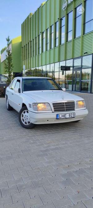 Mercedes-Benz E 300 1995 in Vilnius, with an engine capacity of 3.00 L and mileage of 279 thousand km for 4999 €, photo 11 on AUTOMOTO.COM.LV