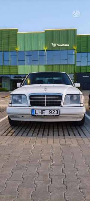 Mercedes-Benz E 300 1995 in Vilnius, with an engine capacity of 3.00 L and mileage of 279 thousand km for 4999 €, photo 12 on AUTOMOTO.COM.LV