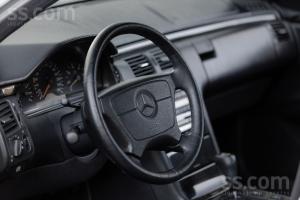 Mercedes-Benz E 300 1997 Rīga, ar dzinēja tilpumu 3.00 L un nobraukumu 193 tūkst. km par 8500 €, foto 14 vietnē AUTOMOTO.COM.LV