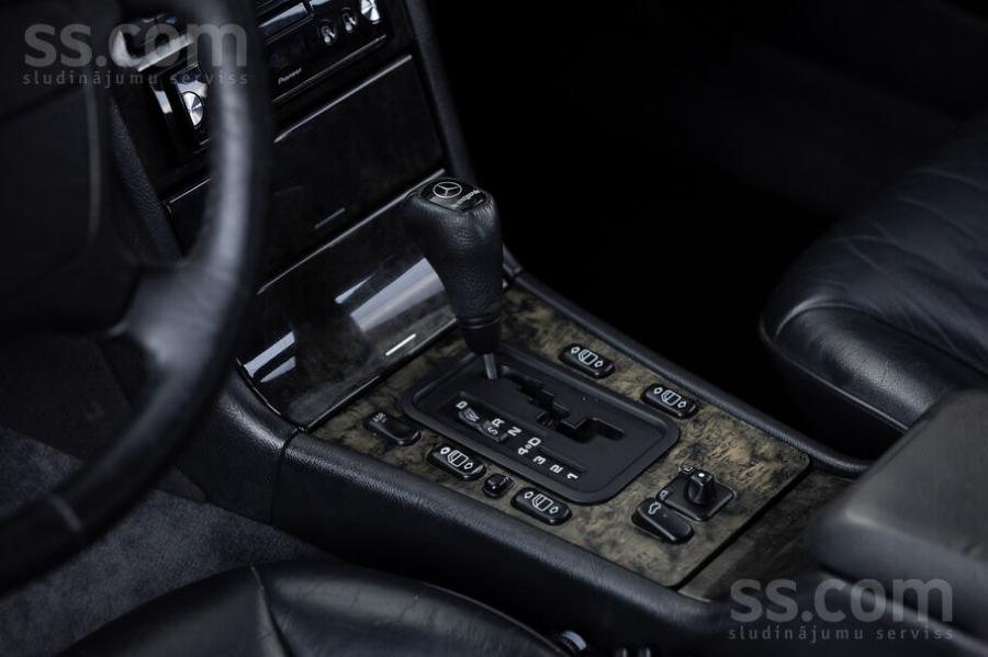 Mercedes-Benz E 300 1997 Rīga, ar dzinēja tilpumu 3.00 L un nobraukumu 193 tūkst. km par 8500 €, foto 15 vietnē AUTOMOTO.COM.LV