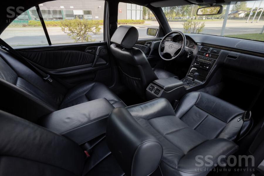 Mercedes-Benz E 300 1997 Rīga, ar dzinēja tilpumu 3.00 L un nobraukumu 193 tūkst. km par 8500 €, foto 21 vietnē AUTOMOTO.COM.LV