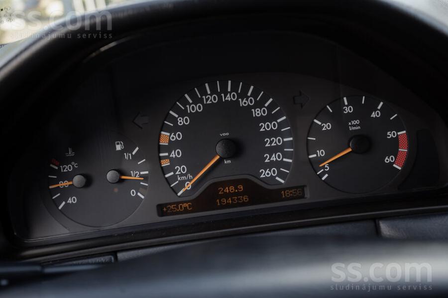 Mercedes-Benz E 300 1997 Rīga, ar dzinēja tilpumu 3.00 L un nobraukumu 193 tūkst. km par 8500 €, foto 26 vietnē AUTOMOTO.COM.LV
