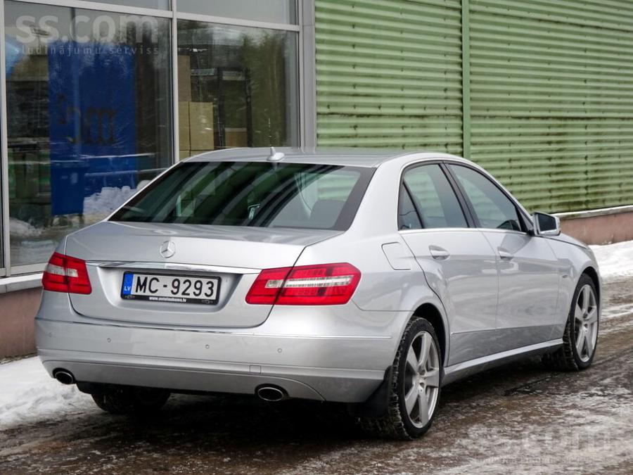 Mercedes-Benz E 300 2010 in Riga, with an engine capacity of 3.00 L and mileage of 233 thousand km for 9900 €, photo 2 on AUTOMOTO.COM.LV