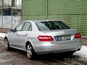 Mercedes-Benz E 300 2010 in Riga, with an engine capacity of 3.00 L and mileage of 233 thousand km for 9900 €, photo 4 on AUTOMOTO.COM.LV