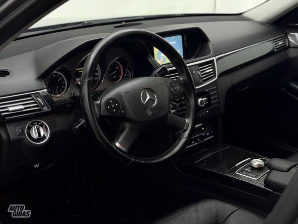 Mercedes-Benz E 300 2011 in Avizieniai, with an engine capacity of 3.00 L and mileage of 246 thousand km for 7900 €, photo 9 on AUTOMOTO.COM.LV
