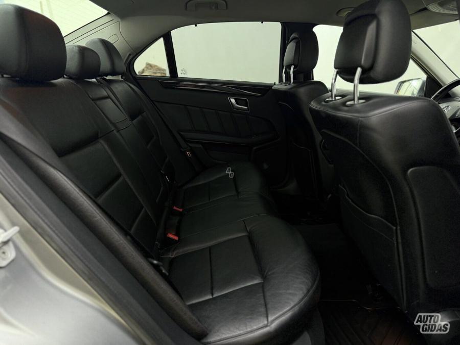 Mercedes-Benz E 300 2011 Avižieniai, ar dzinēja tilpumu 3.00 L un nobraukumu 246 tūkst. km par 7900 €, foto 14 vietnē AUTOMOTO.COM.LV