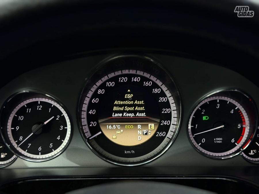 Мерседес Е 300 2011 в Авиженяй, объемом двигателя 3.00 л и пробегом 246 тыс. км за 7900 €, фото 29 на AUTOMOTO.COM.LV